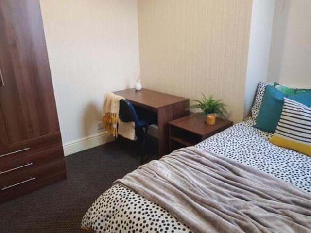 4 bedroom terraced house for rent in Saxony Road, Liverpool, L7