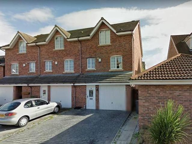 4 bedroom terraced house for rent in Sandwell Avenue ThorntonCleveleys Lancashire FY5