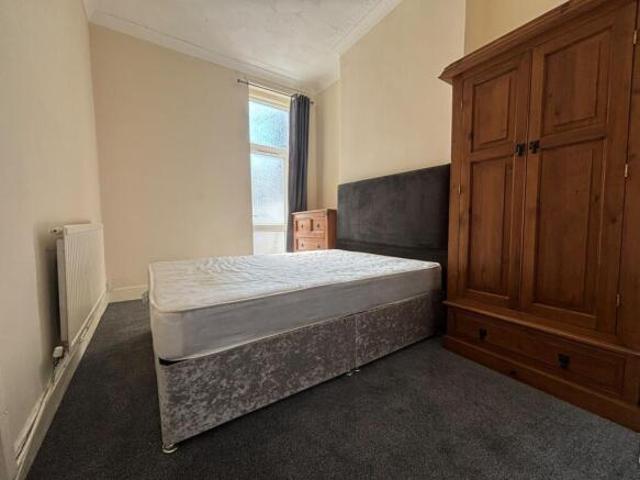 4 bedroom terraced house for rent in Seymour Street, Splott, CF24