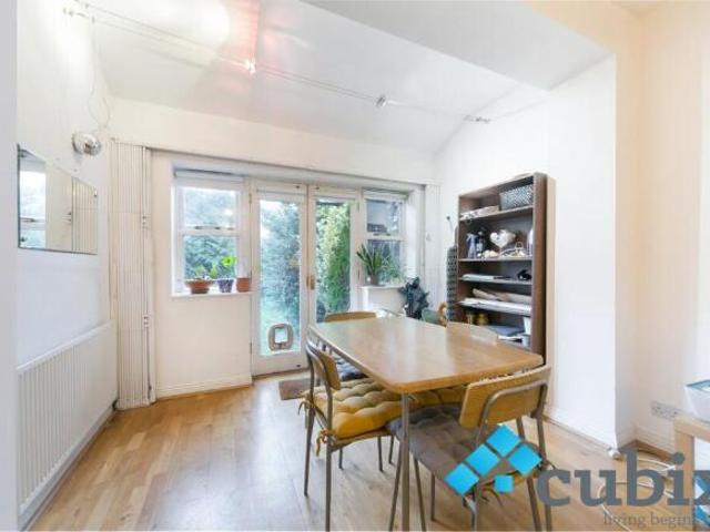 4 bedroom terraced house for rent in SEARLES ROAD, London, SE1