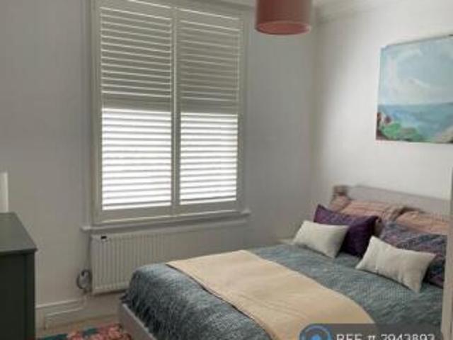 4 bedroom terraced house for rent in Sedlescombe Road, London, SW6
