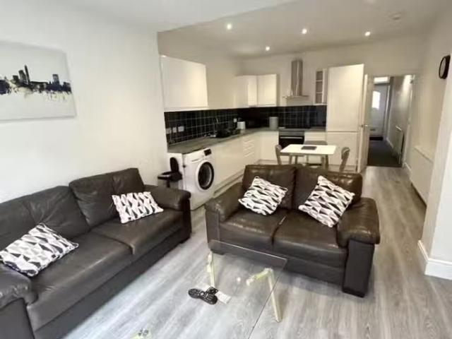 4 bedroom terraced house for rent in Sefton Road, Birmingham.
