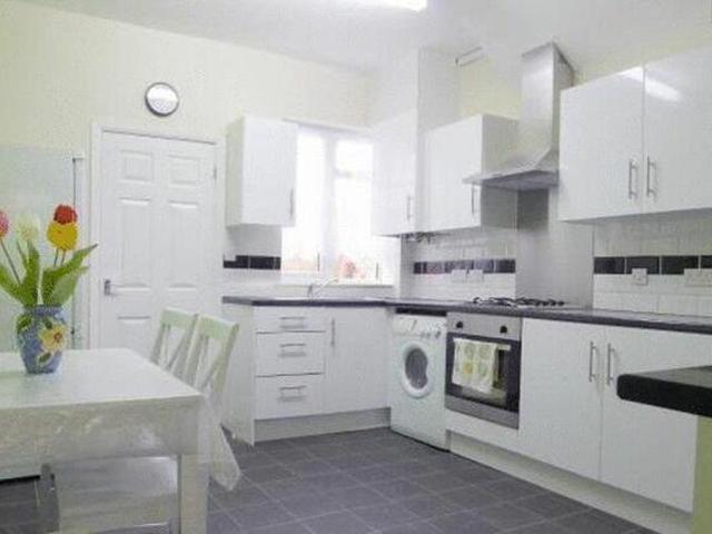 4 Bedroom Terraced House For Rent In Selly Oak, Birmingham