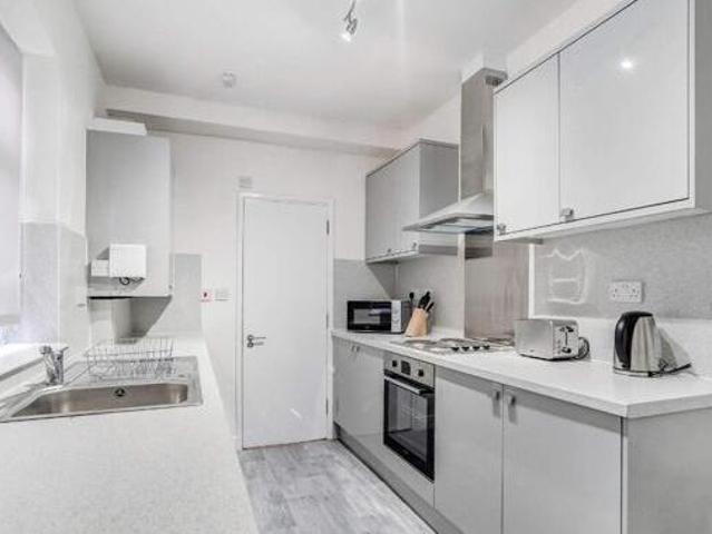 4 Bedroom Terraced House For Rent In Selly Oak, Birmingham