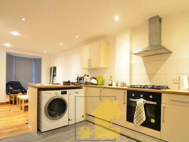 4 Bedroom Terraced House For Rent In Selly Oak, Birmingham
