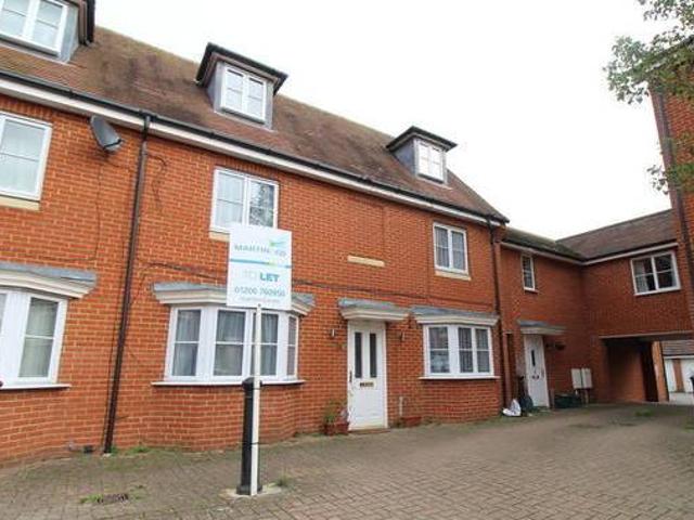 4 bedroom terraced house for rent in Septimus Drive Highwoods CO4
