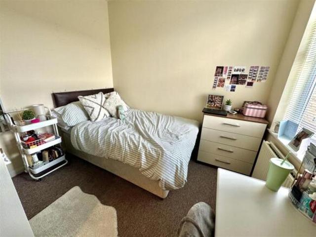 4 bedroom terraced house for rent in Shoreham Street, Sheffield, S2