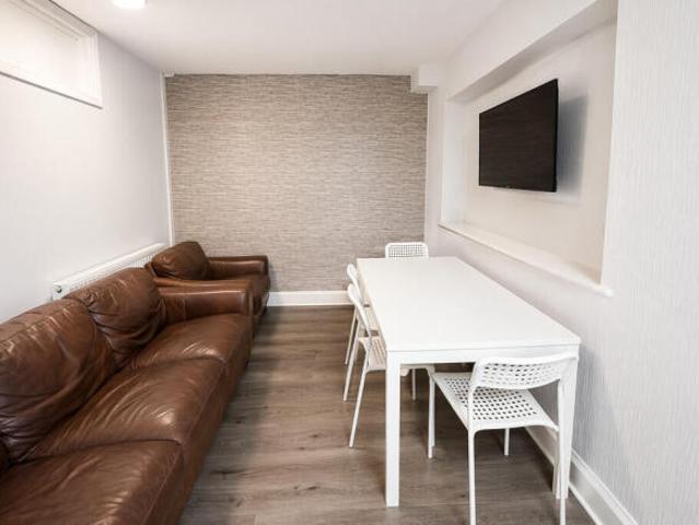 4 bedroom terraced house for rent in Silksby Street, Cheylesmore, CV3