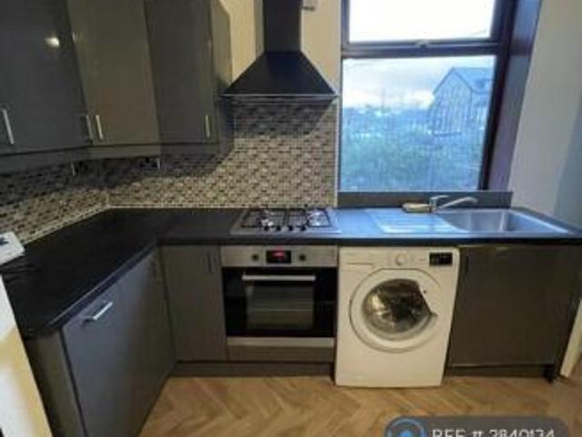 4 bedroom terraced house for rent in Spring Place, Bradford, BD7