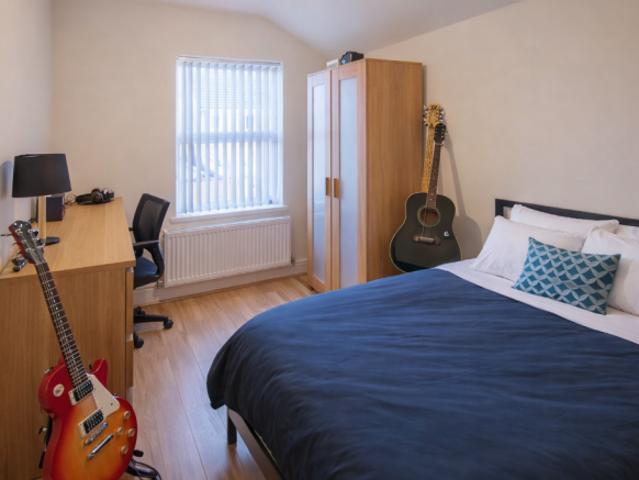 4 bedroom house of multiple occupation for rent in *STUDENTS 26/27* Pybus Street, DE22