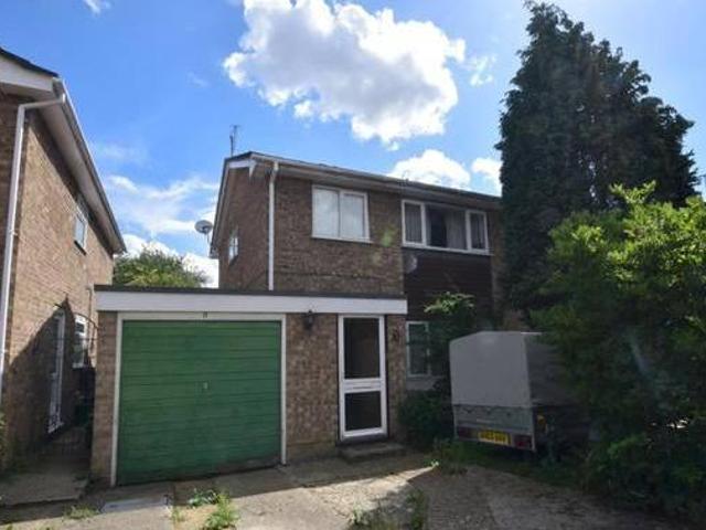 4 bedroom terraced house for rent in St Davids Close CO4
