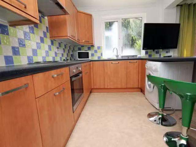 4 bedroom terraced house for rent in St Stephens Road, Canterb.