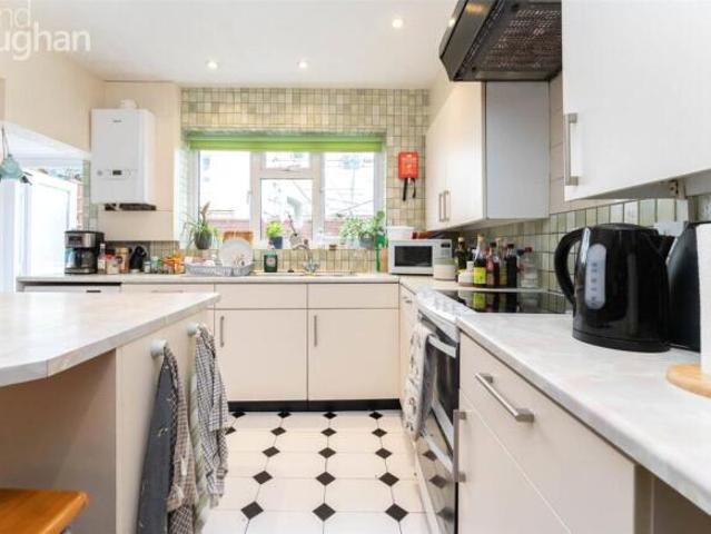 4 bedroom terraced house for rent in St Pauls Street, Brighton, East Sussex, BN2