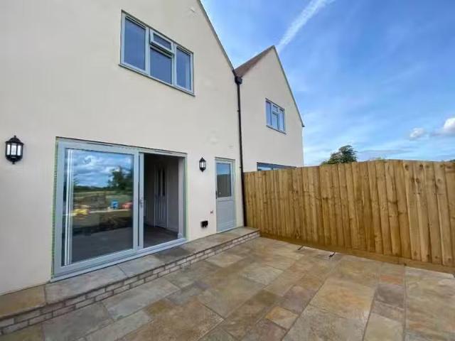 4 bedroom terraced house for rent in Star Lane, Avening, Glouc.