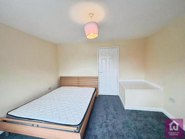 4 bedroom terraced house for rent in Stockport Road, Manchester, Greater Manchester, M13