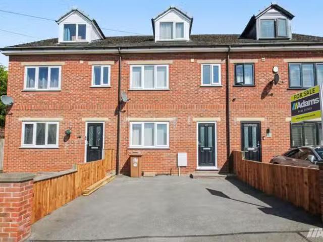 4 bedroom terraced house for rent in Stoney Lane, Rainhill, Pr.