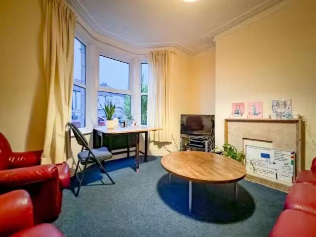 4 bedroom terraced house for rent in Strathmore Road, Bristol.