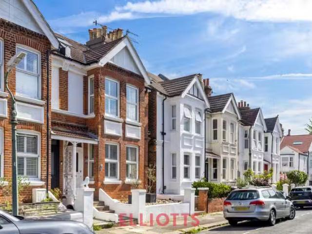 4 bedroom terraced house for rent in Poynter Road, Hove, BN3