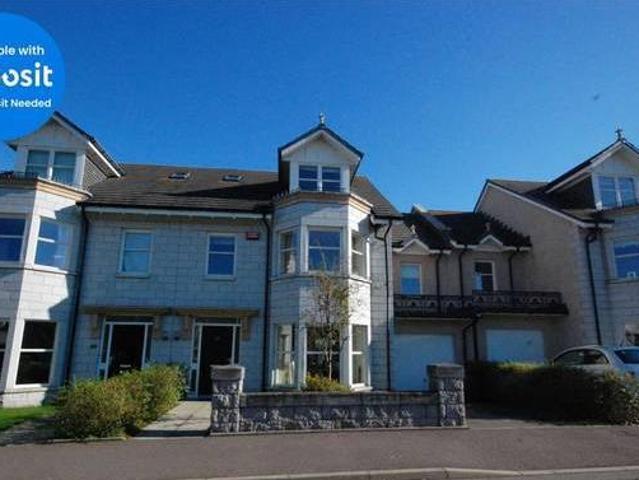 4 bedroom terraced house for rent in Polmuir Gardens Aberdeen AB11