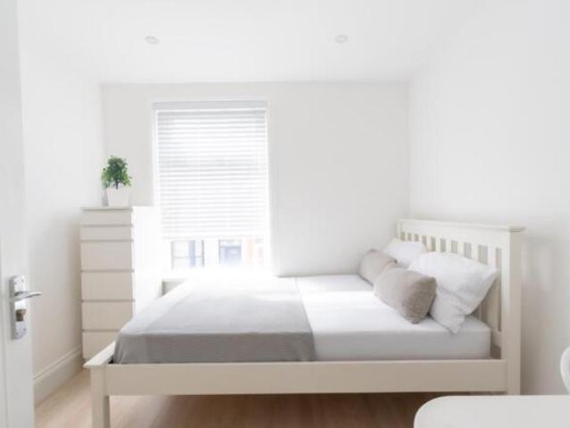 2 bedroom terraced house for rent in Lawrence Road, Liverpool, Merseyside, L15
