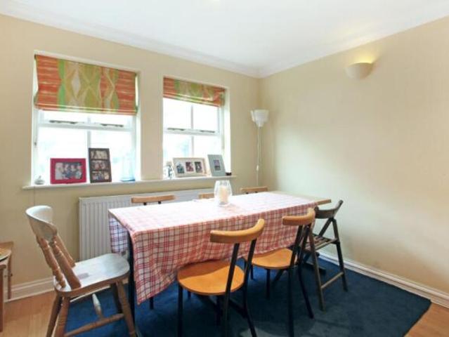4 bedroom terraced house for rent in Pegasus Close, Newington Green, N16