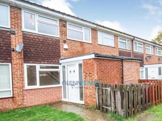 4 bedroom terraced house for rent in Pepys Close Langley SL3