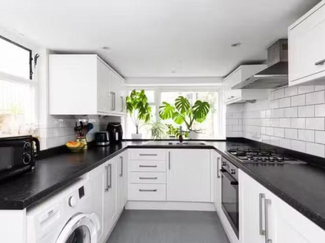 4 bedroom terraced house for rent in Pera Place, Bath, BA1