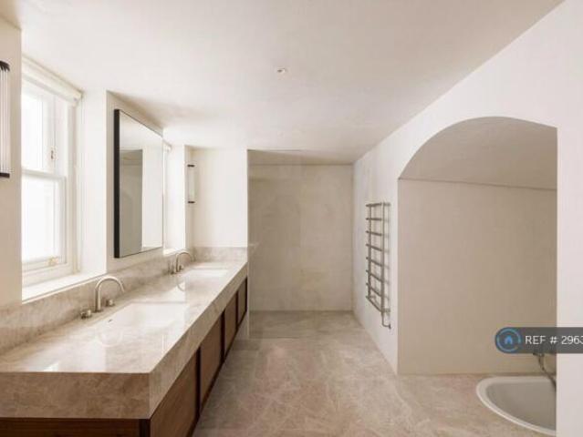 4 bedroom terraced house for rent in Philbeach Gardens, London, SW5