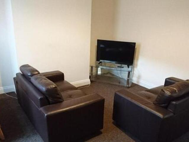 4 Bedroom Terraced House For Rent In Preston