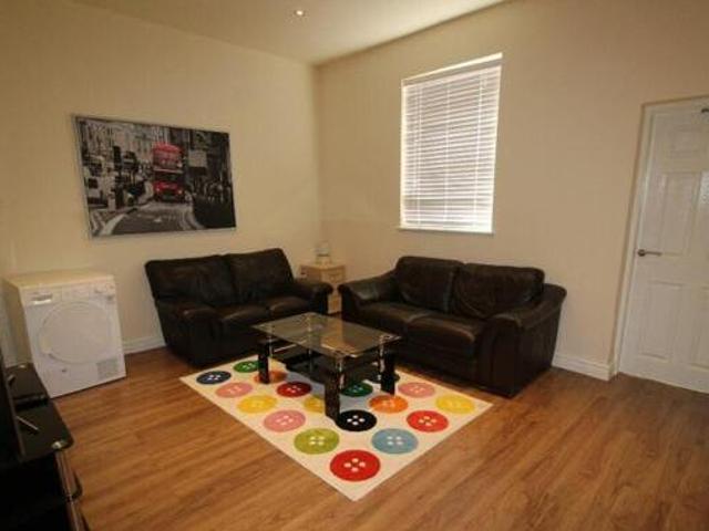 4 Bedroom Terraced House For Rent In Preston