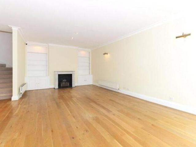 4 bedroom terraced house for rent in Princes Gate Mews, Knightsbridge, SW7