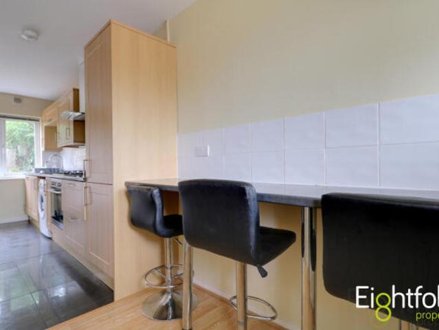 4 bedroom terraced house for rent in Queensway, Brighton, BN2