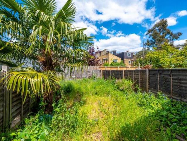 4 bedroom terraced house for rent in Quicks Road, Wimbledon, London, SW19
