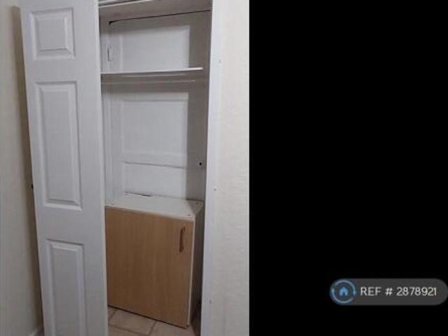 4 bedroom terraced house for rent in Rokeby Street, London, E15