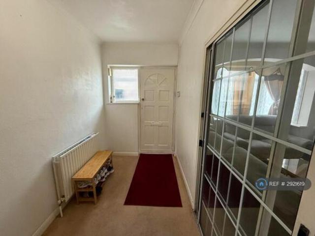 4 bedroom terraced house for rent in Rosecourt Road, Croydon, CR0