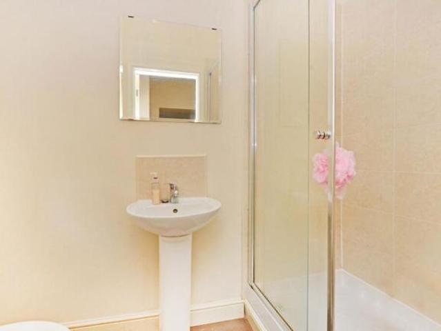 4 bedroom terraced house for rent in Rosedale Road, Sheffield, S11