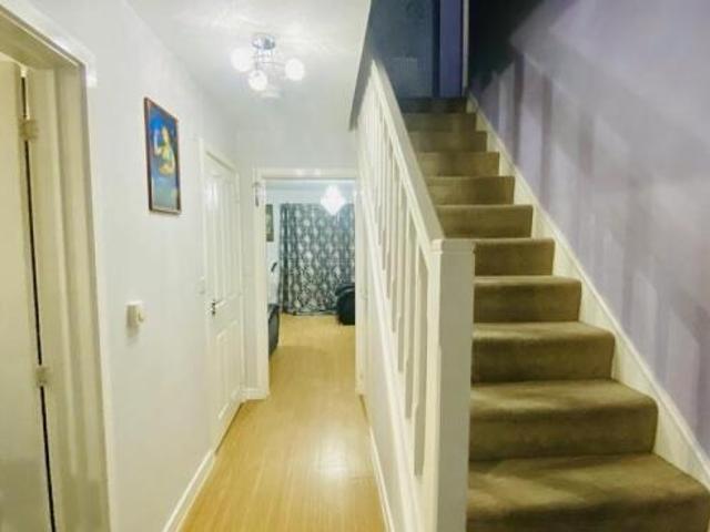4 bedroom terraced house for rent in Regna Close, Rainham, Havering, London, RM13