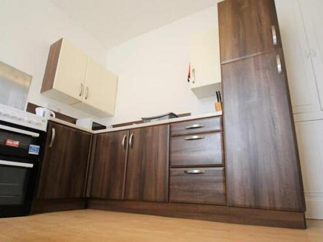 4 Bedroom Terraced House For Rent In Woodhouse, Leeds