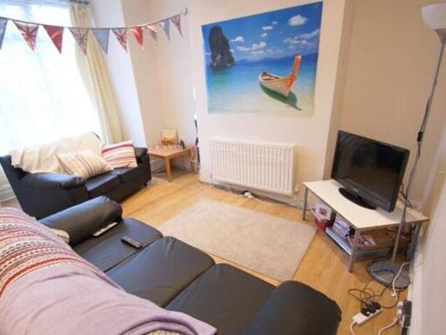 4 Bedroom Terraced House For Rent In Woodhouse