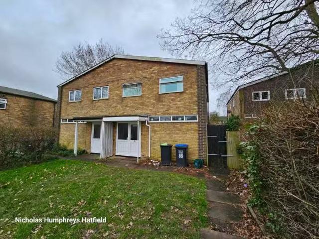 4 bedroom terraced house for rent in Woods Avenue, Hatfield, A.