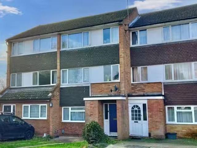 4 bedroom terraced house for rent in Woodside Close, Colcheste.
