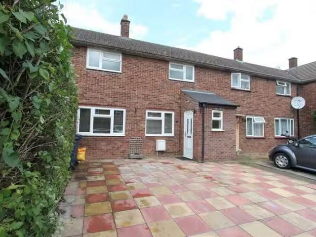 4 bedroom terraced house for rent in Wavell Way, Cambridge, CB4