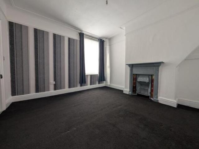4 bedroom terraced house for rent in Wadham Road, Bootle, Merseyside, L20
