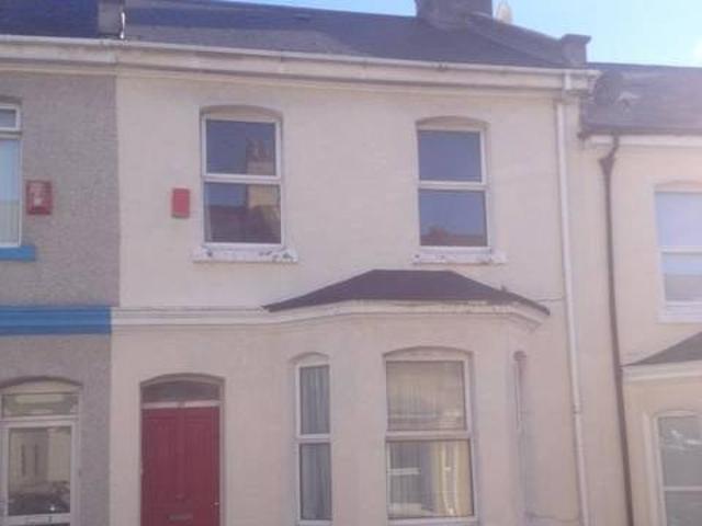4 bedroom terraced house for rent in Wake Street Pennycomequick Plymouth PL4