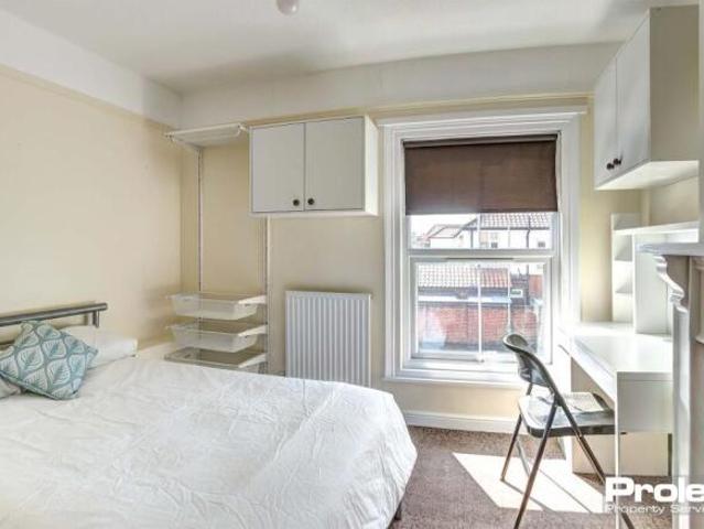 4 bedroom terraced house for rent in Waldeck Road, Norwich NR4 7PQ, NR4
