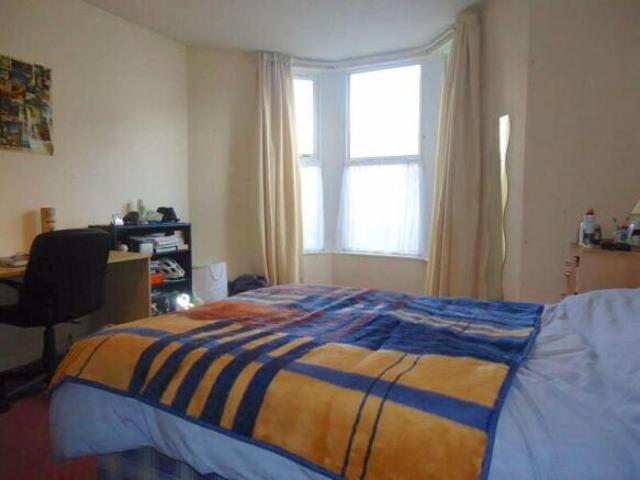 4 bedroom terraced house for rent in Wellfield Place, Cardiff, CF24