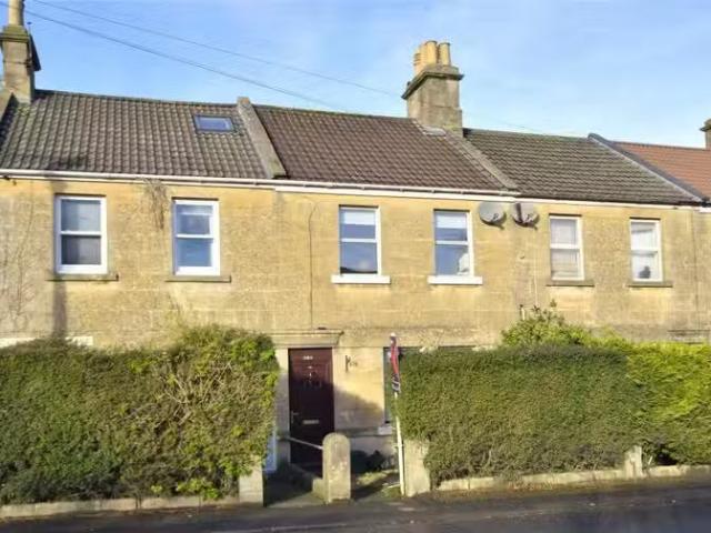 4 bedroom terraced house for rent in Wellsway, Bath, BA2