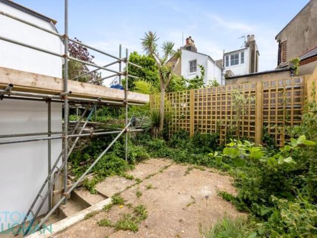 4 bedroom terraced house for rent in West Hill Place, Brighton, BN1