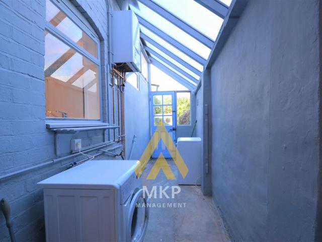 4 bedroom terraced house for rent in Westminster Road, Selly Oak B29 7RS, B29