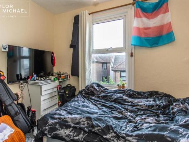 4 bedroom terraced house for rent in Whippingham Road, Brighton, BN2